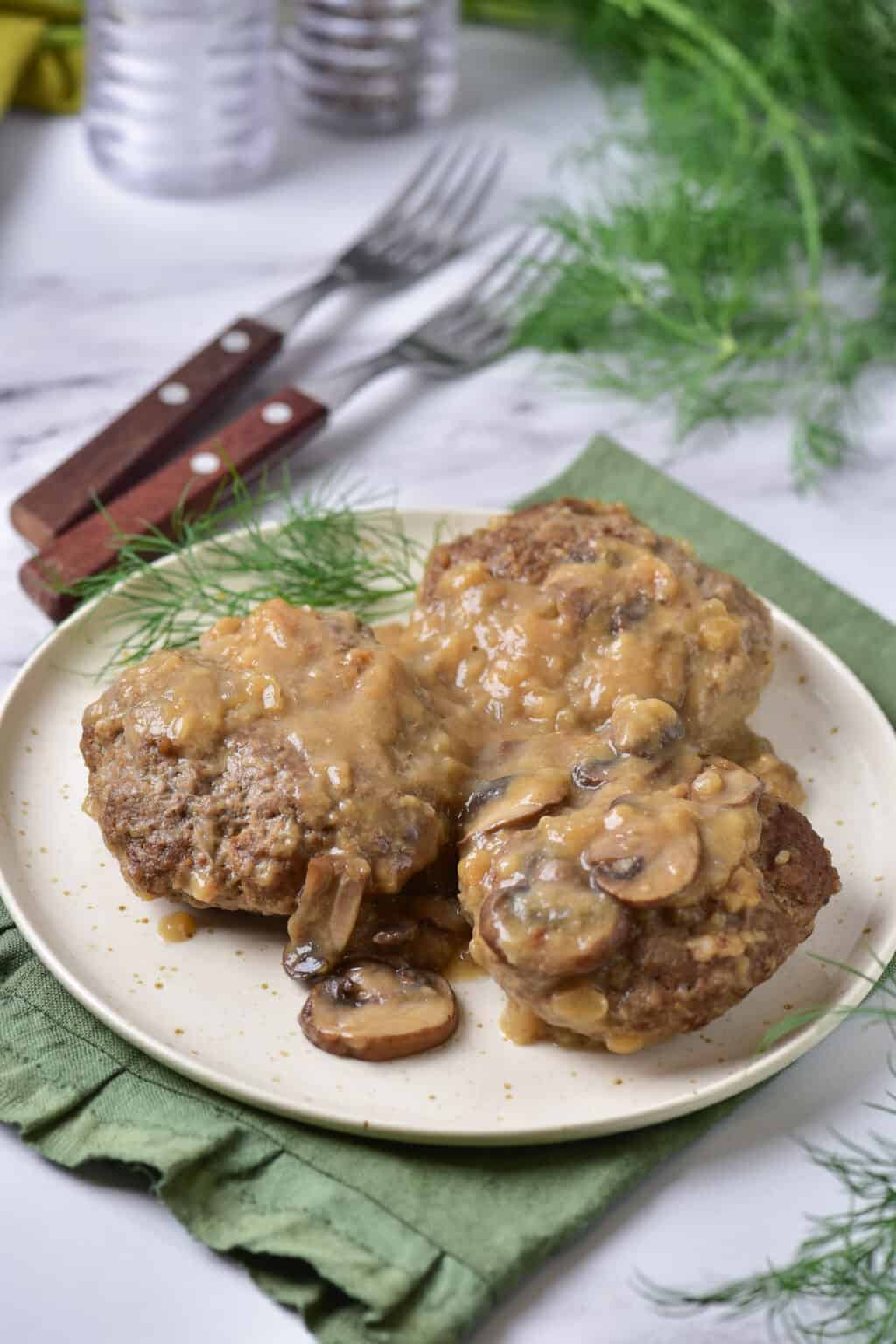 Salisbury Steak - Wow Easy Recipes